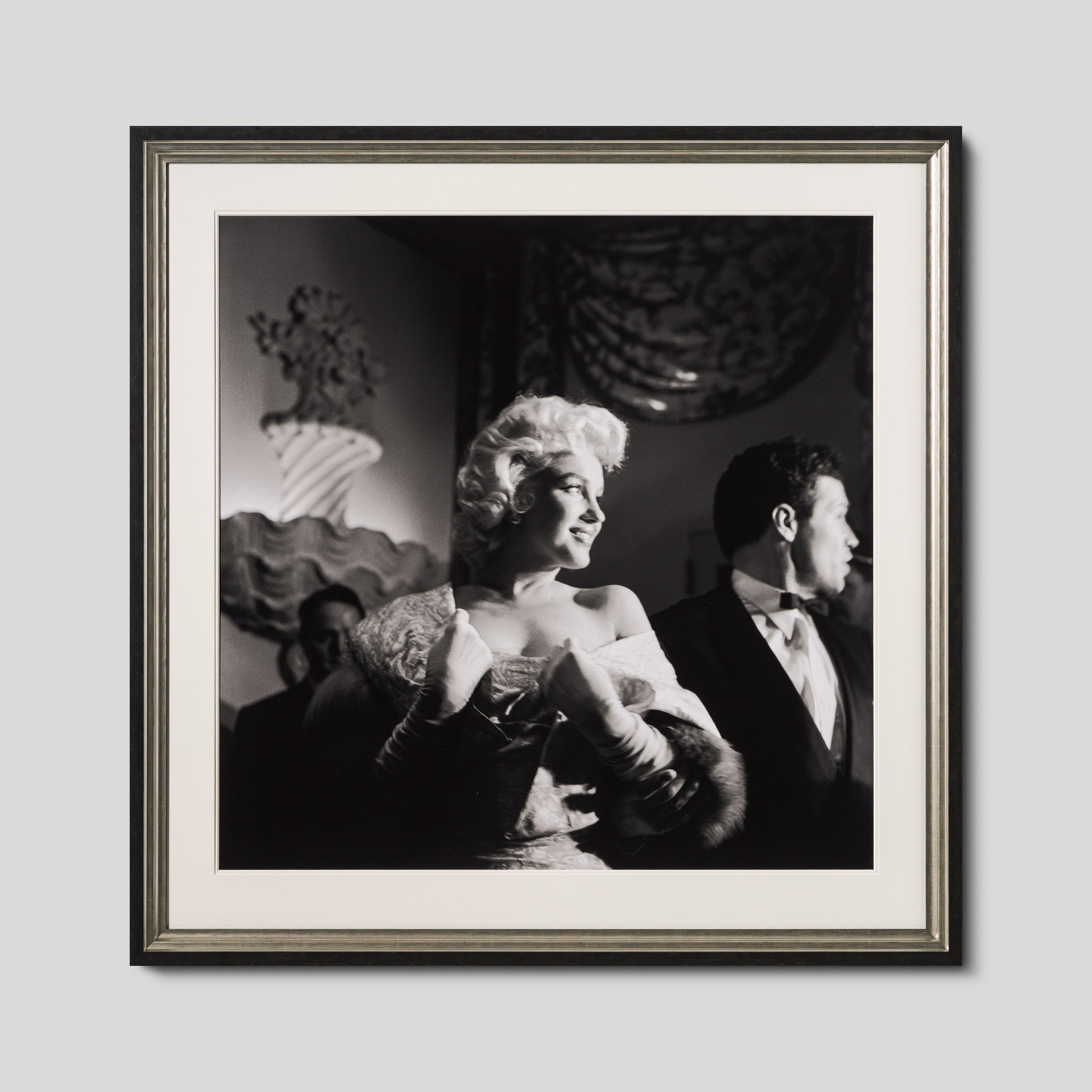 Studio Ball | 15B Large | Eve Arnold